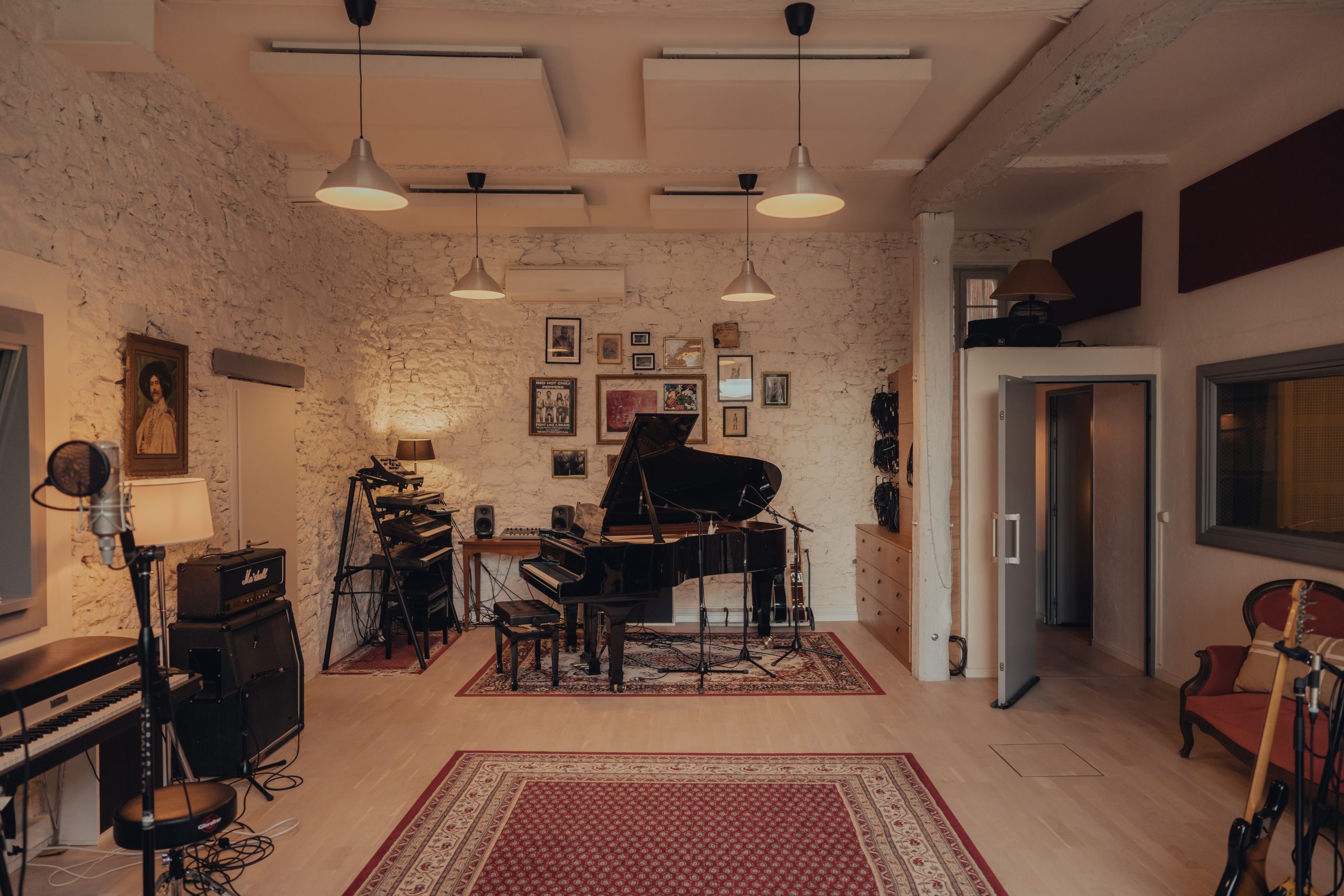 Liveroom - Limusic Residential Recording Studio